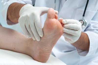 Causes of Toe Twitching, and Solutions » Scary Symptoms