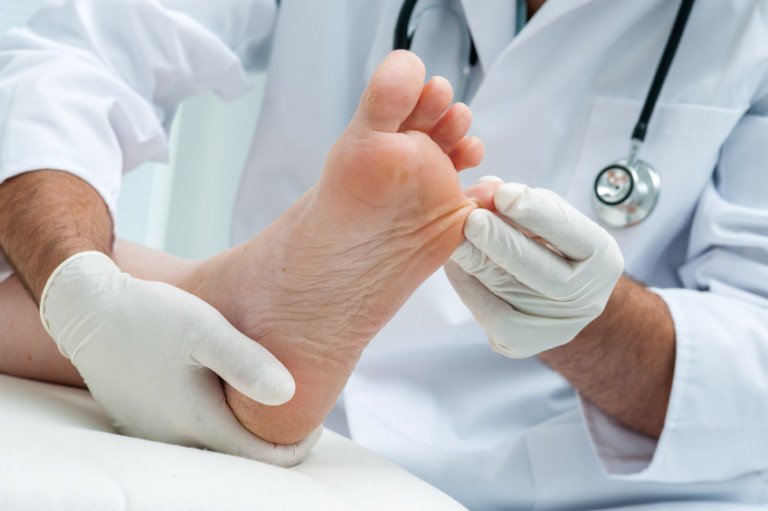 Why Do Some People Not Have a Toenail on Their Pinky Toe? » Scary Symptoms