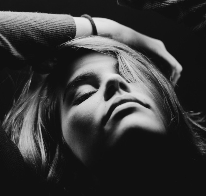 Twitching Above Ears: Causes & Solutions by a Neurologist » Scary Symptoms