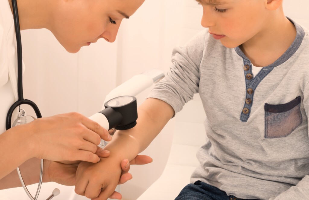 The Youngest a Child Can Get Melanoma Skin Cancer? » Scary Symptoms