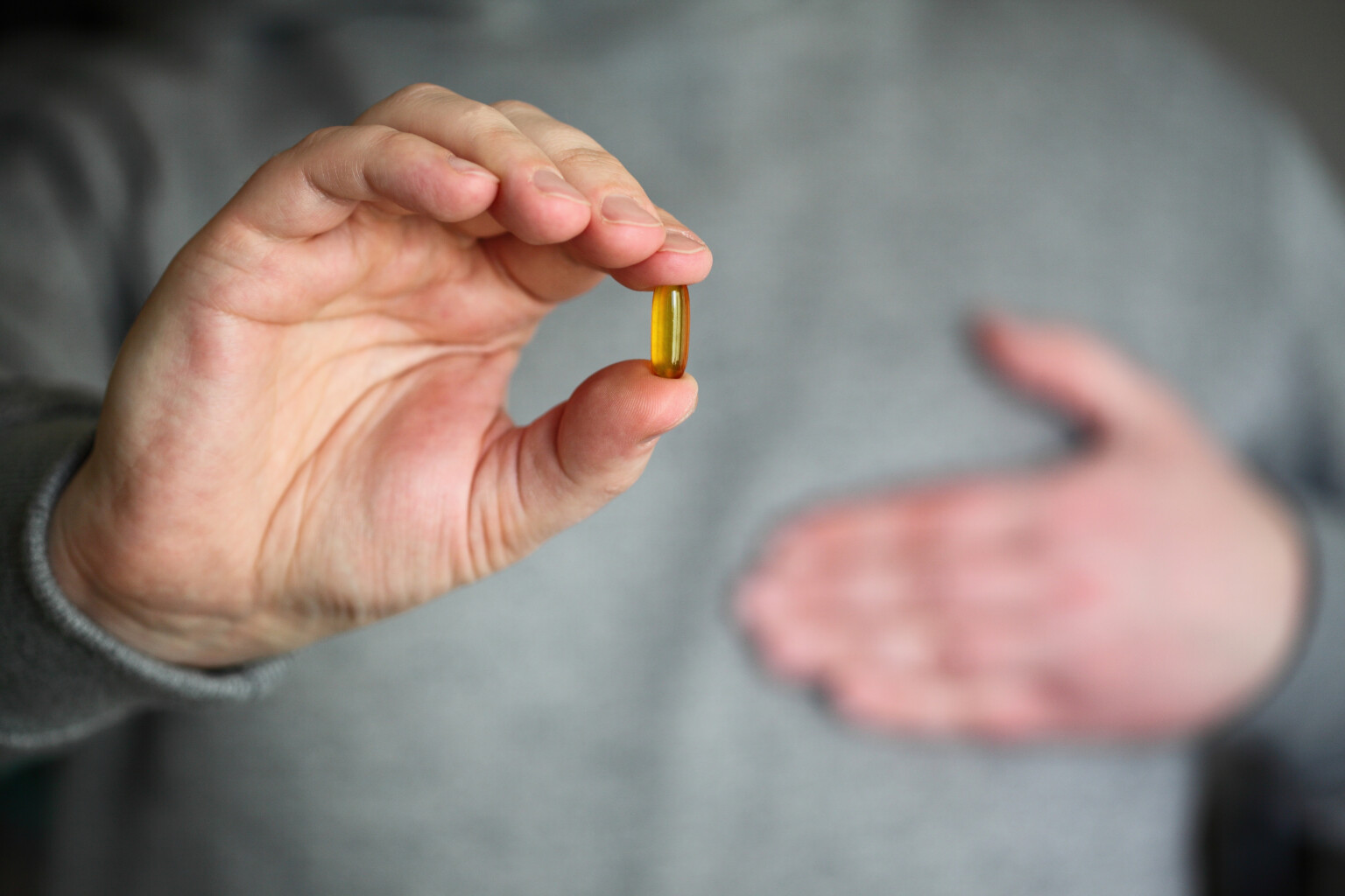Can Nutritional Supplement Pills Irritate the Esophagus? » Scary Symptoms