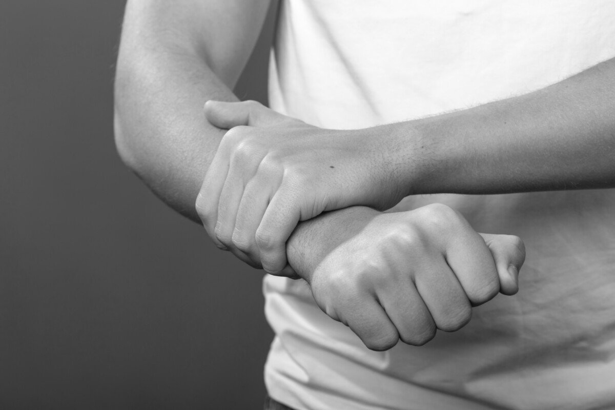 Cramping in the Forearm Muscles: Can this Be Serious? » Scary Symptoms