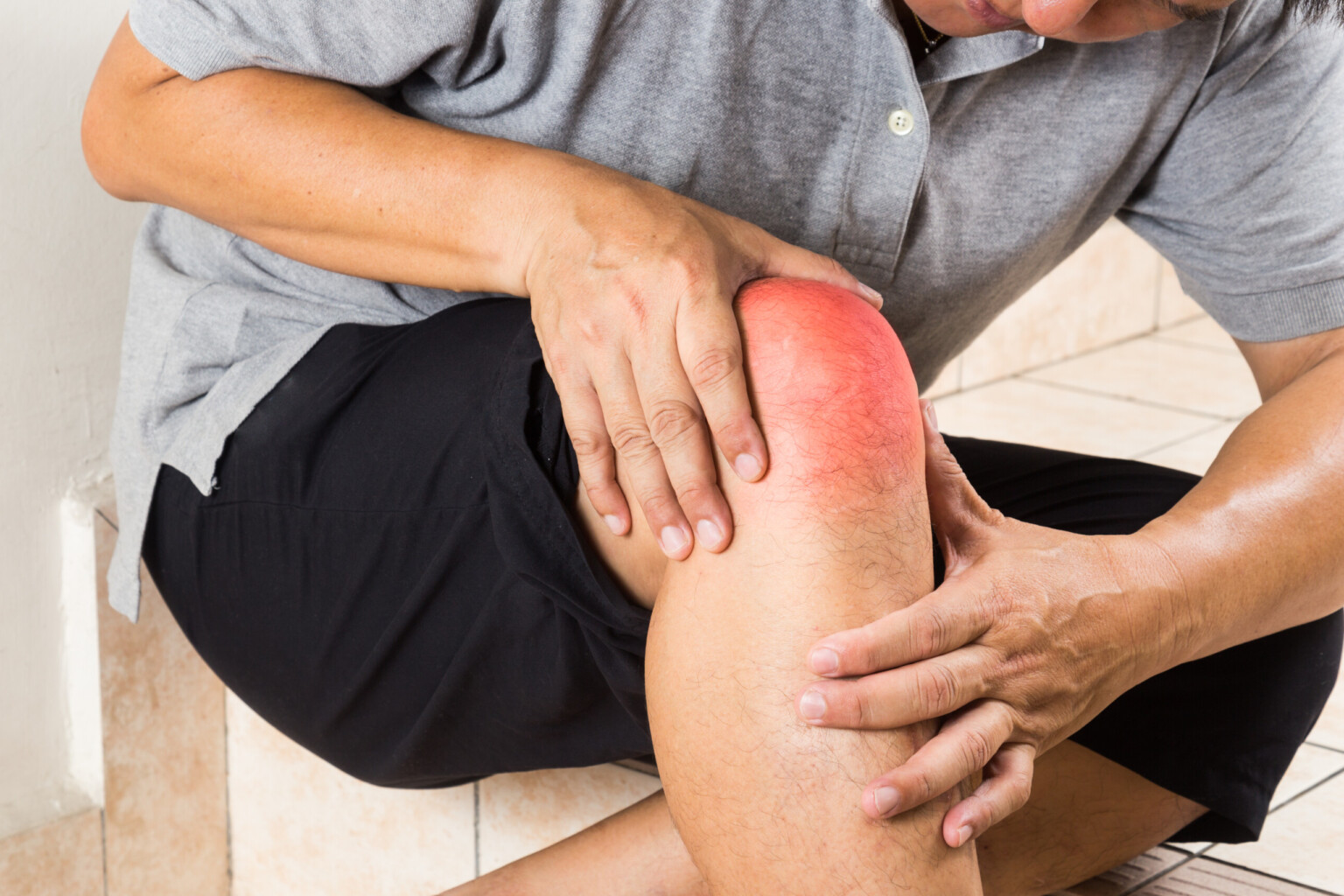Knee Pain Using Staircase but not Running: Cause, Solution » Scary Symptoms