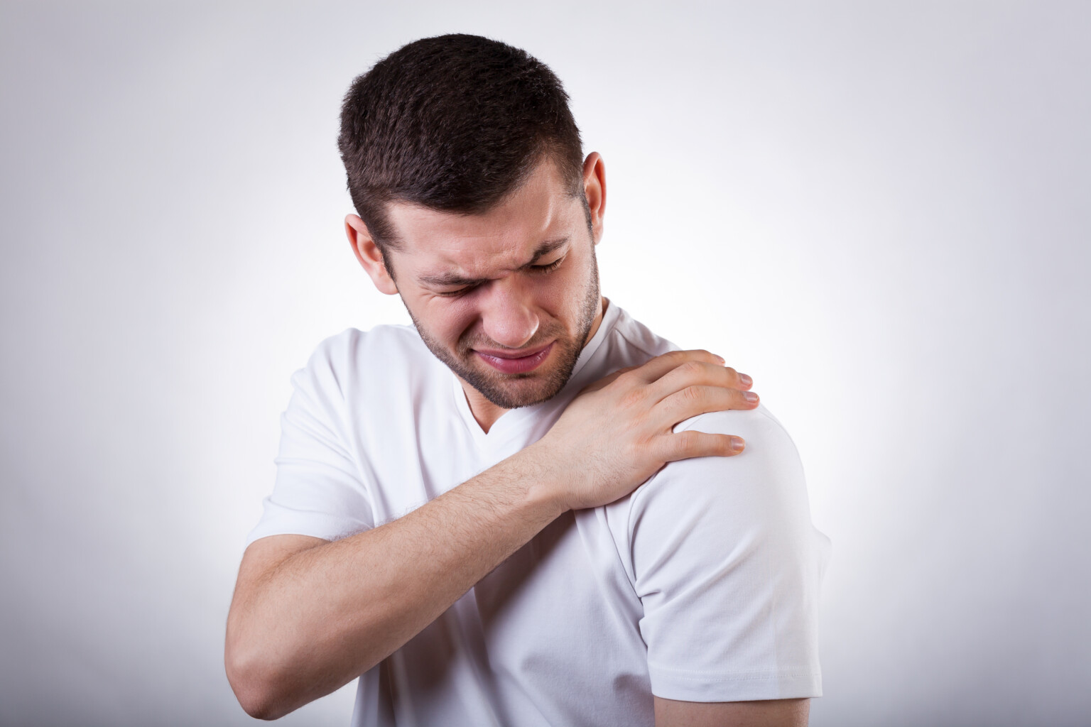 Cause of Muscle Cramping from Clavicle Fracture » Scary Symptoms