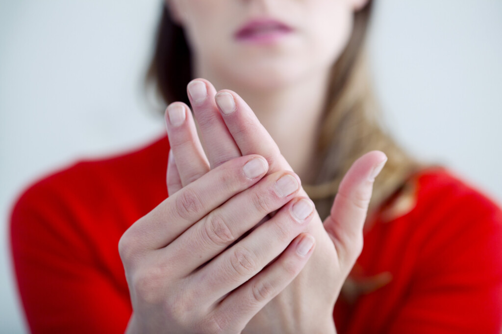 Weak Hand Grip Strength Predictive of Early Death, Disease » Scary Symptoms
