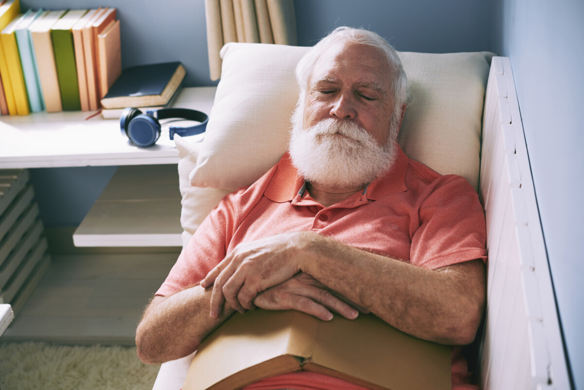 Is Excessive Napping in the Elderly Healthy and Necessary ? » Scary ...