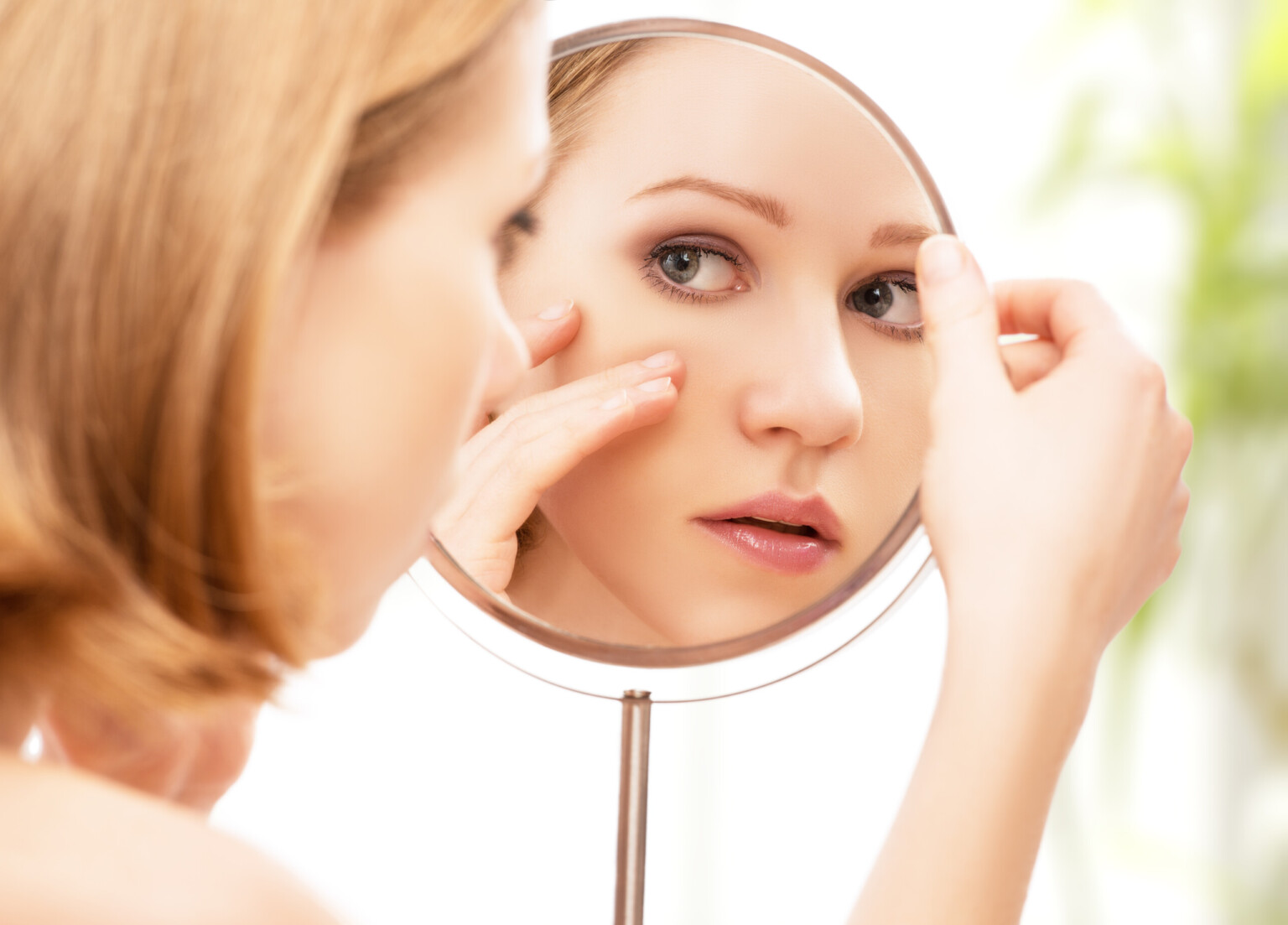 Blood Tinged Crust in Inner Corner of Eye: Cause? » Scary Symptoms