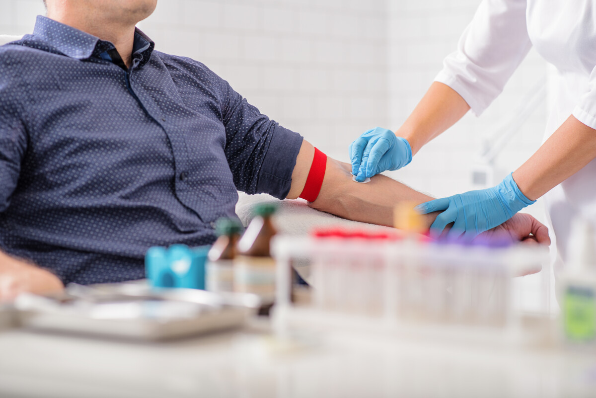 Serious Diseases that a Blood Test Can Detect » Scary Symptoms