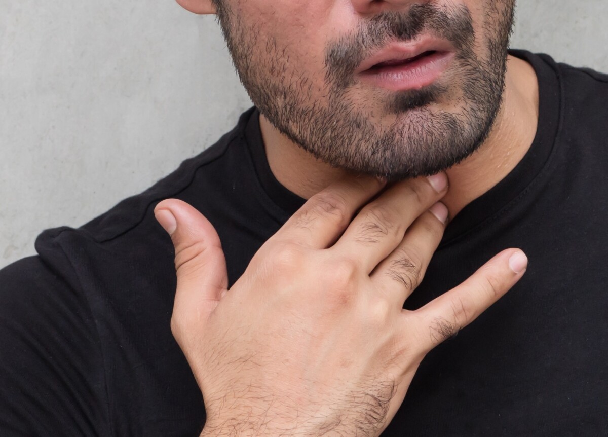 Does Low Thyroid Cause a Lump Feeling in the Throat? » Scary Symptoms