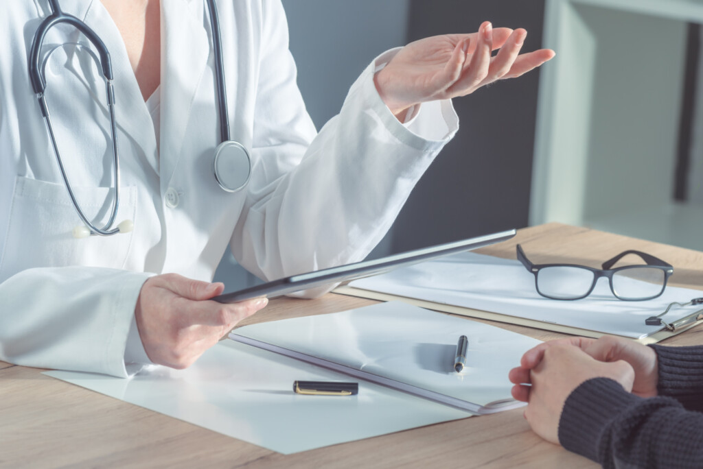 Benign Muscle Twitching vs. MS Twitching: the Differences » Scary Symptoms