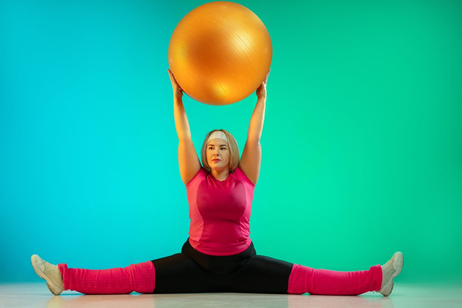 Does Doing the Splits Mean a Morbidly Obese Woman Is Fit? » Scary Symptoms