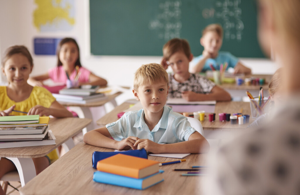 Fifth Grade Reading Teacher Teaches Fat Acceptance to Kids » Scary Symptoms