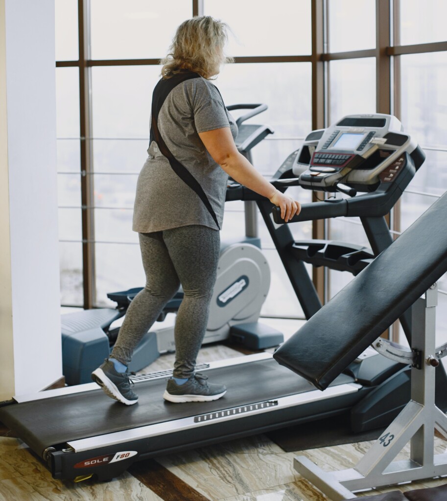 Are Most People Who Hold onto a Treadmill Disabled? » Scary Symptoms